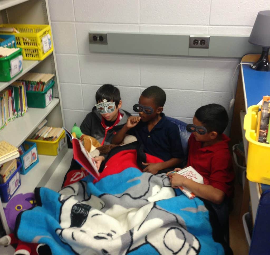 Organization of Literacy Block: Workstations - Love Teaching Kids